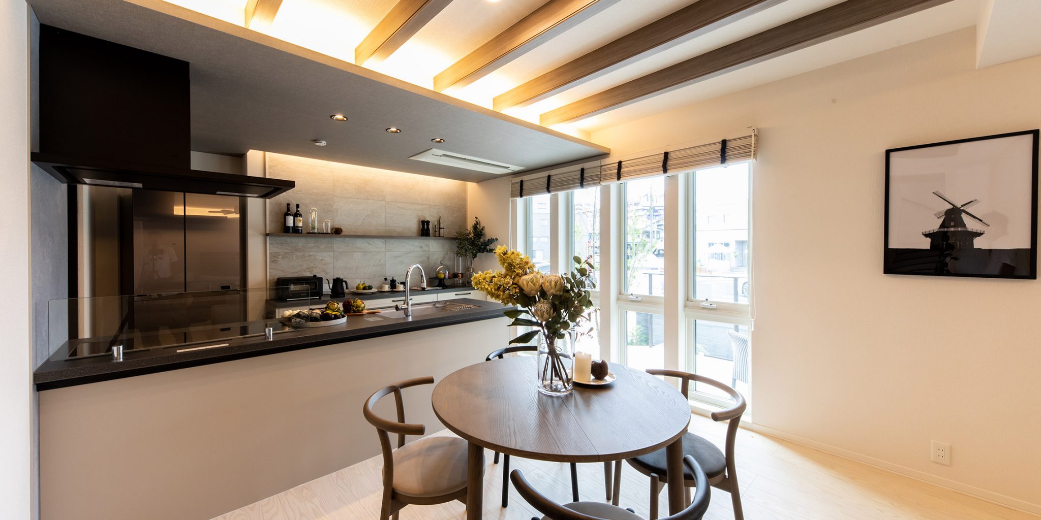 柔らかで上質なLDK | 施工事例 | RIVIERA デザインタイル・天然石のリビエラ株式会社